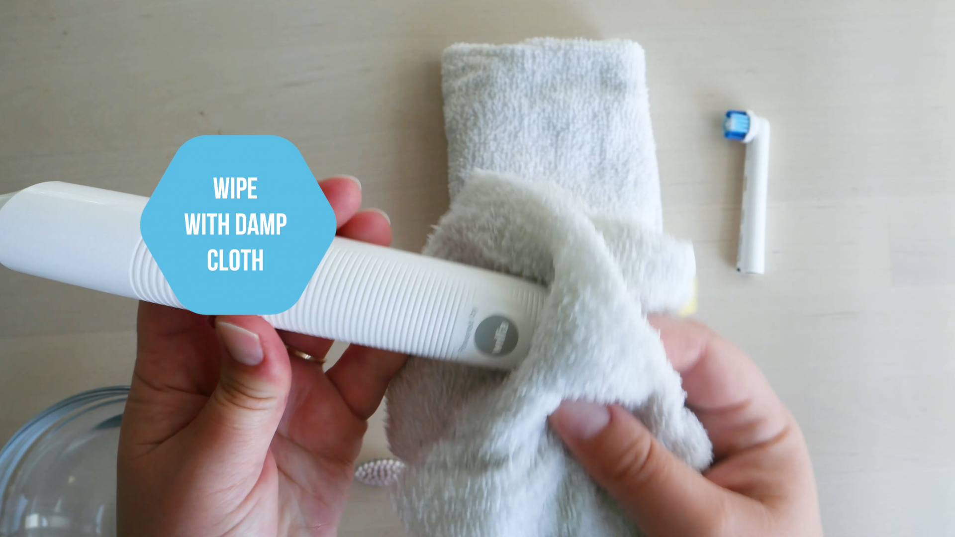 Cleaning your electric toothbrush | Jordan Oral Care